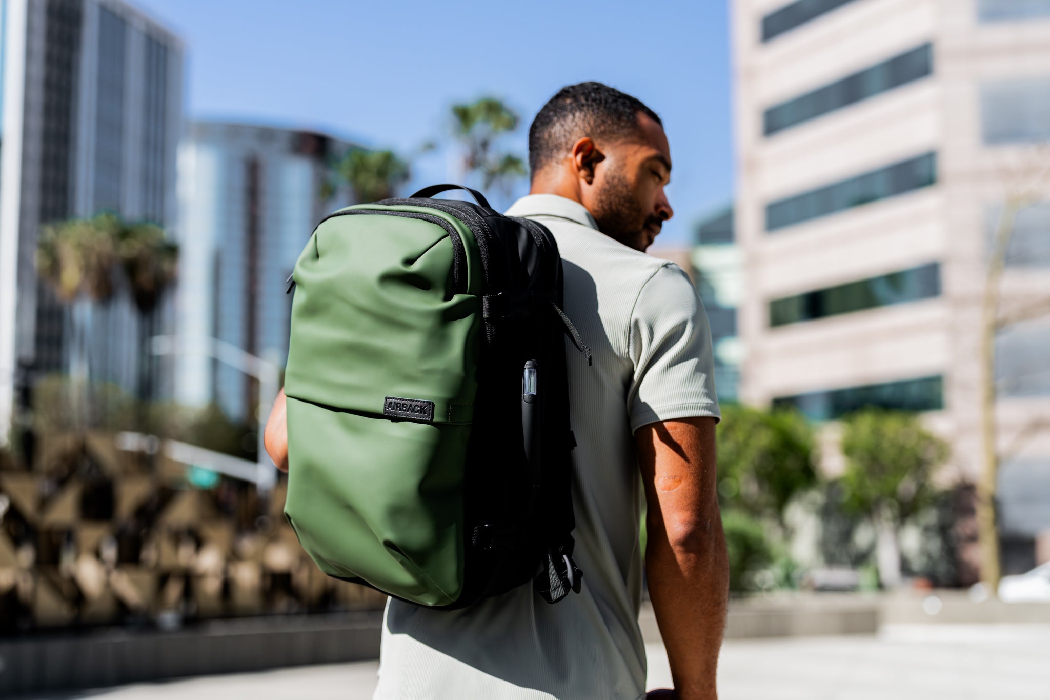 Airback - The only backpack with a built in vacuum system – airback travel